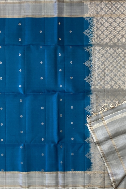 Pure Kanchi Soft Silk Saree with Motifs, Simple Gap Border & Elegant Pallu